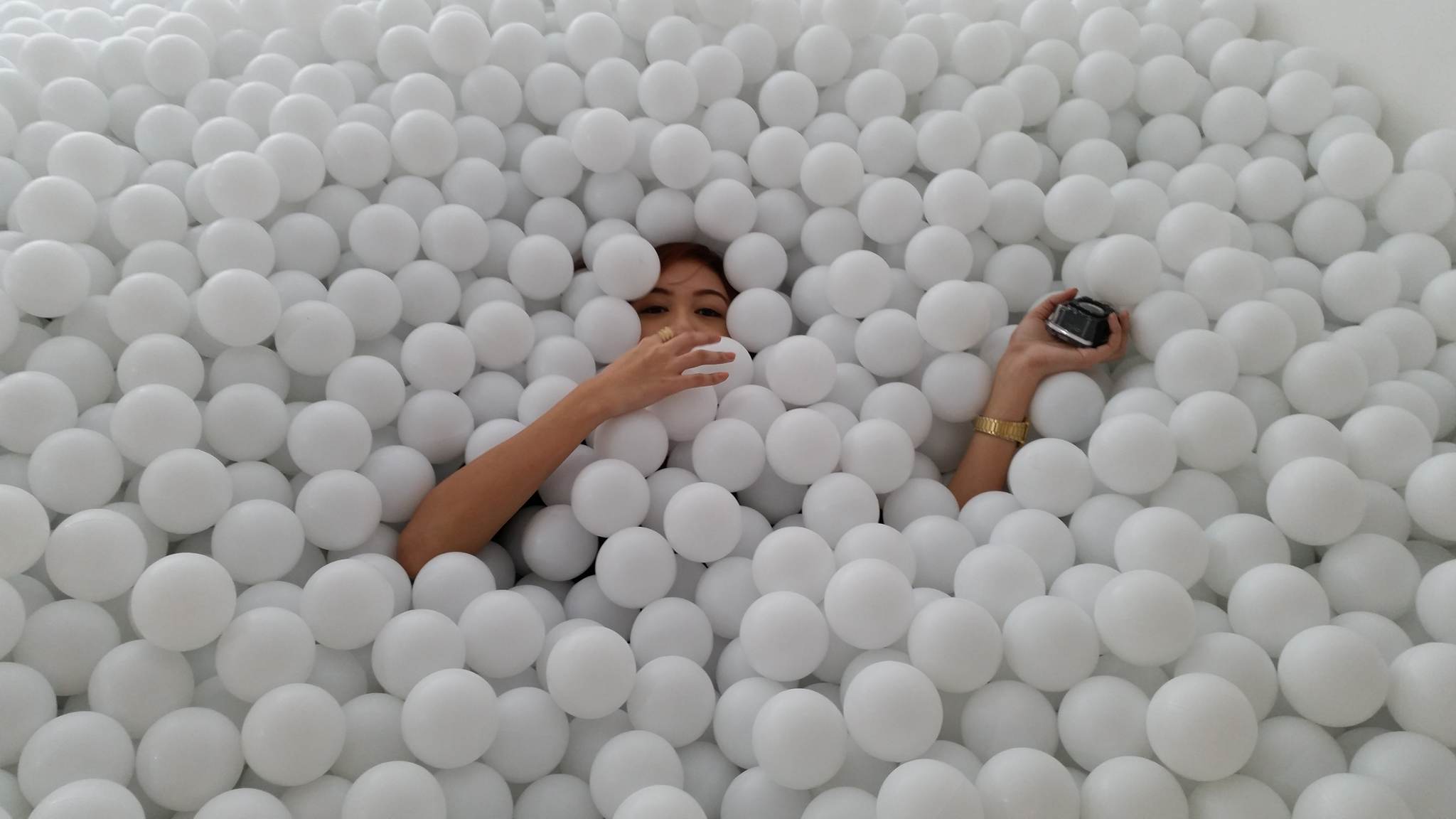 The kids-at-heart are all flocking to the biggest ball pit in Manila ...