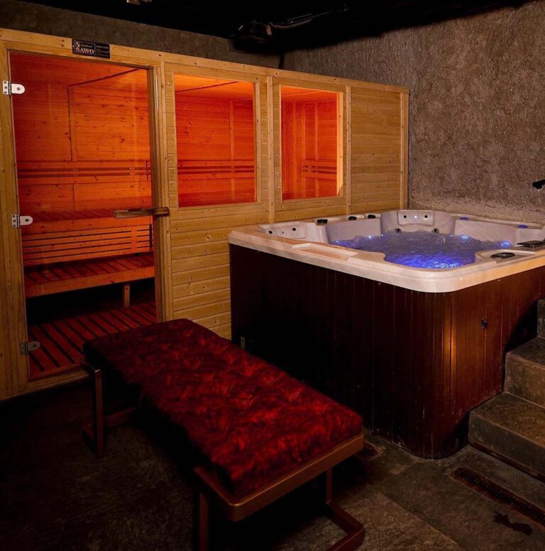 A tour inside Massage Luxx Spa, where guests are served free-flowing ...